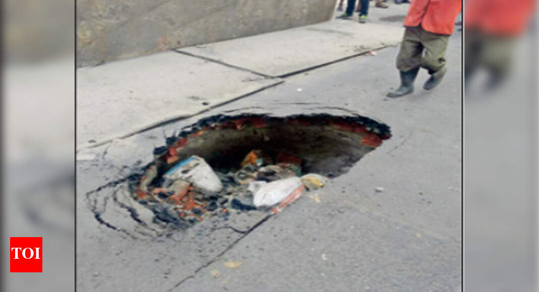 Rats & shoddy repair to blame for road cave-ins | Kolkata News - Times ...