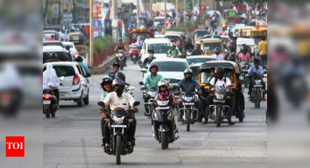 Road Accidents In India: 410 people died on Indian roads every day last ...