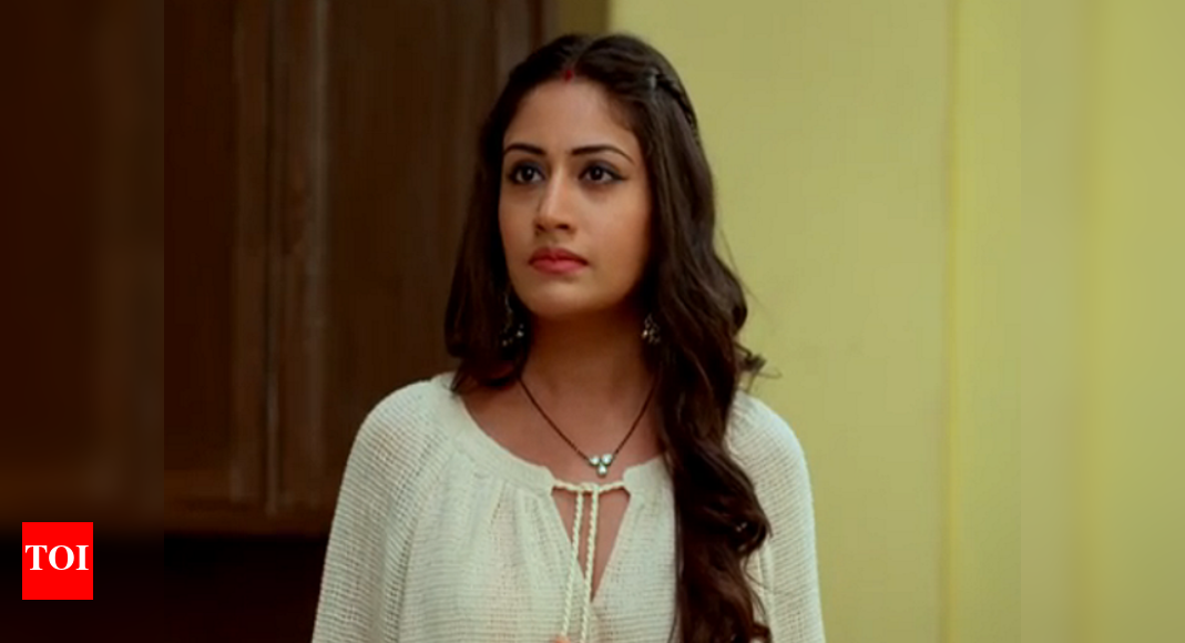 Ishqbaaaz written update April 24, 2017: Anika finds Mahi - Times of India
