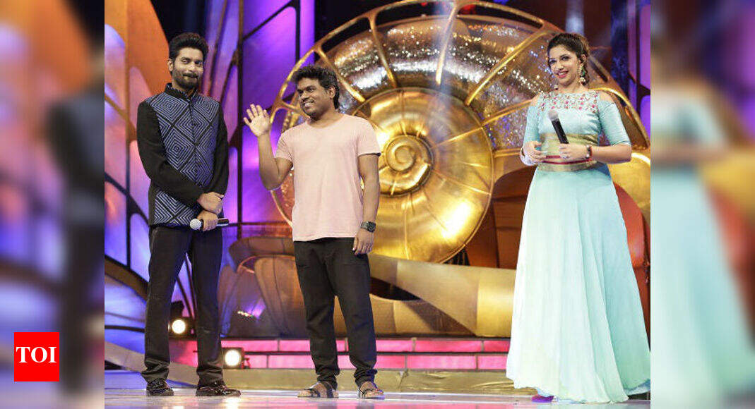 Yuvan joins the sets of Super Singer - Times of India