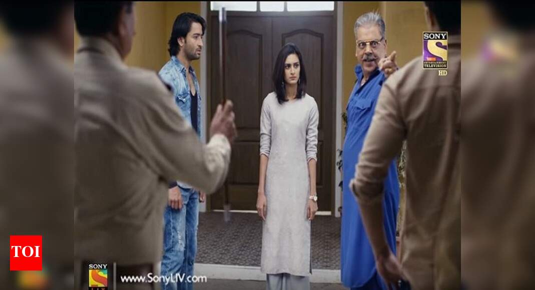 Kuch Rang Pyar Ke Aise Bhi April 26, 2017 written update: Khatri gets ...