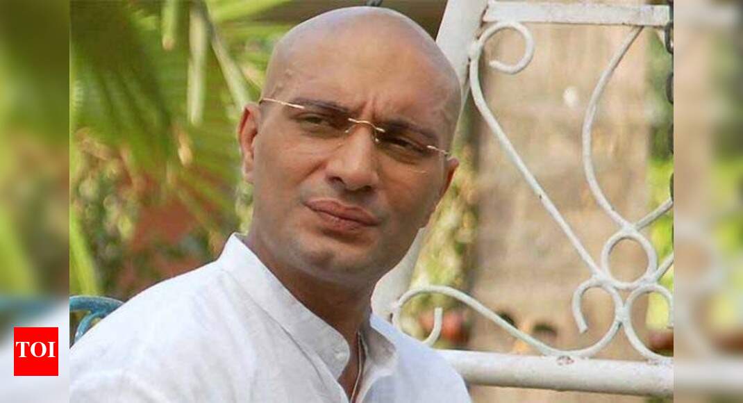 Amit Behl mourns the loss of his father - Times of India
