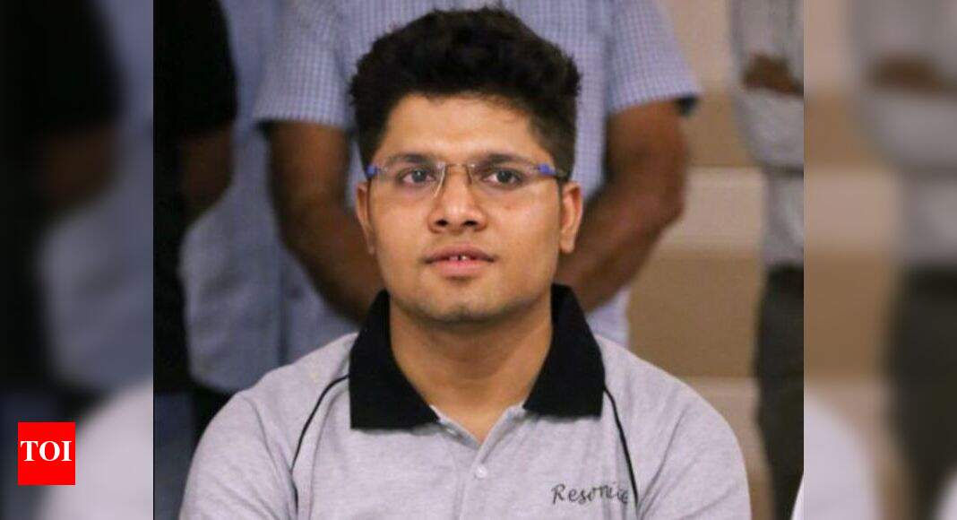 Kalpit Veerwal first ever to score 100% in JEE Main | India News ...