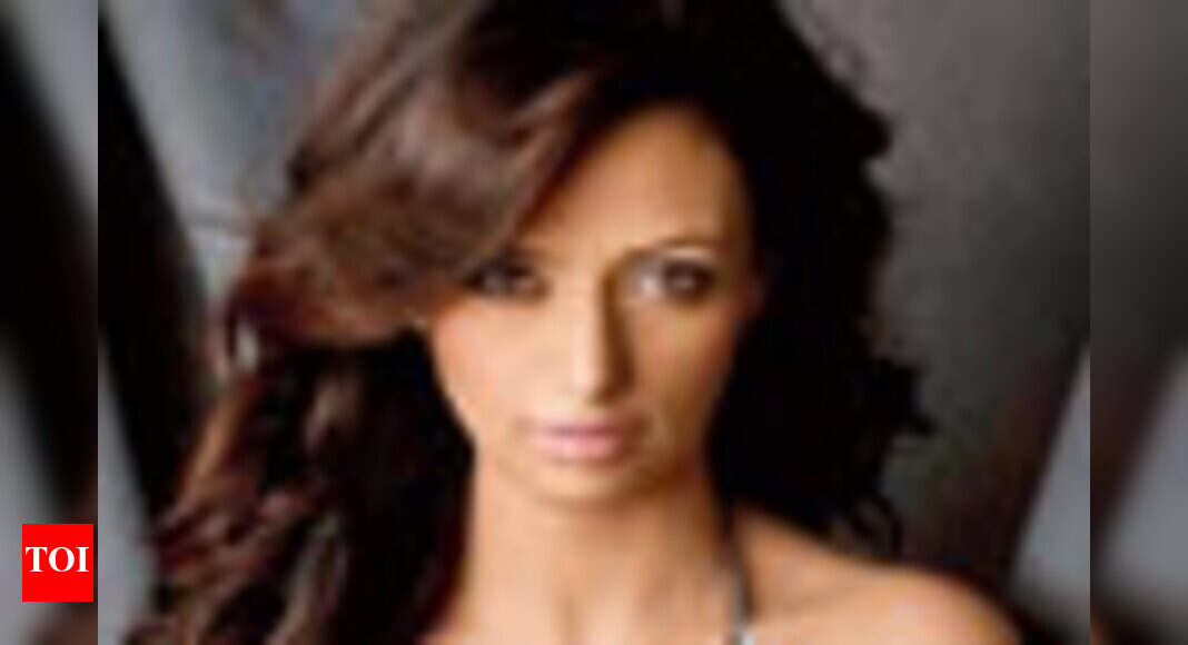 Roshni's filmi debut - The Times of India