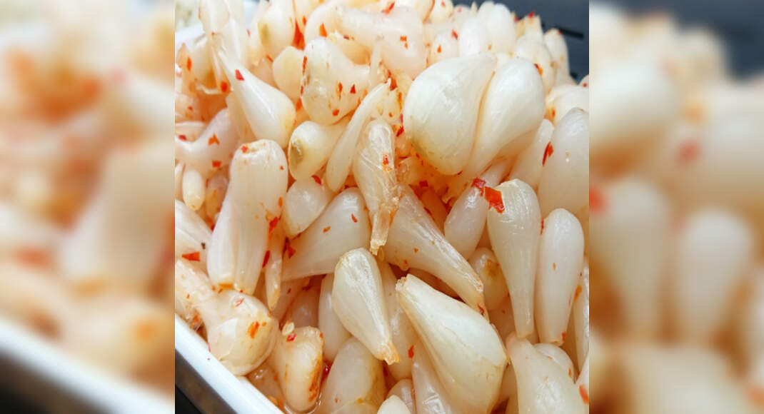 Small Onion Pickle Recipe: How to Make Small Onion Pickle Recipe ...