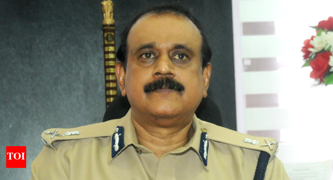 Senior IPS officer T P Senkumar takes charge as Kerala DGP | India News ...