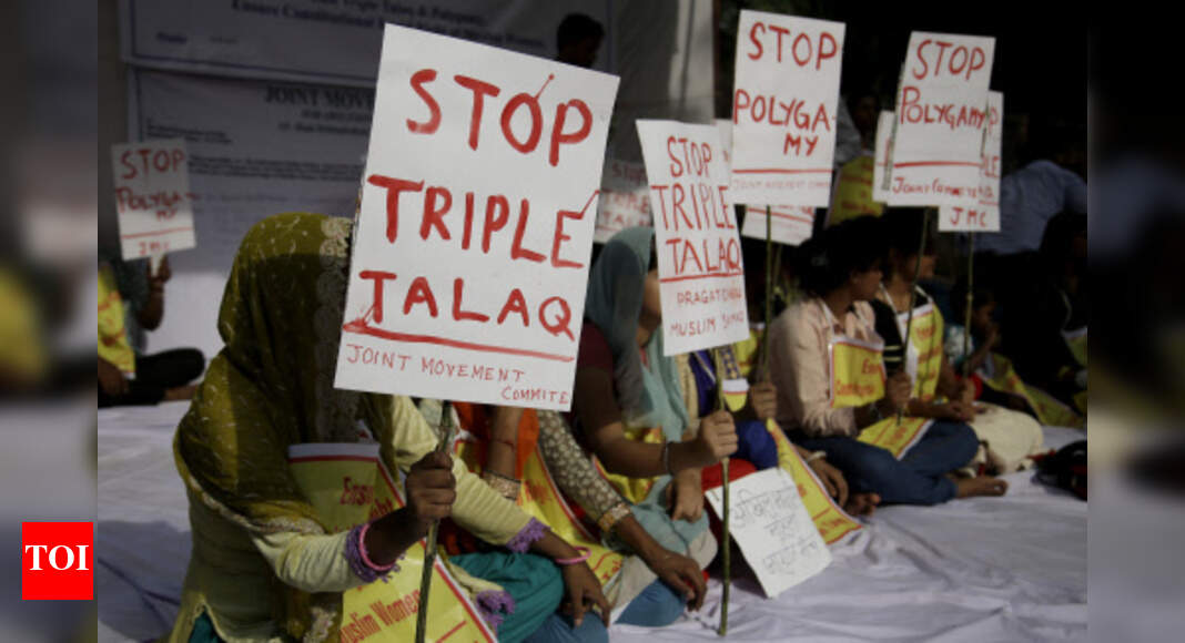 Triple Talaq Hearing: 5 judges of 5 faiths on Supreme Court's triple talaq bench | India News ...