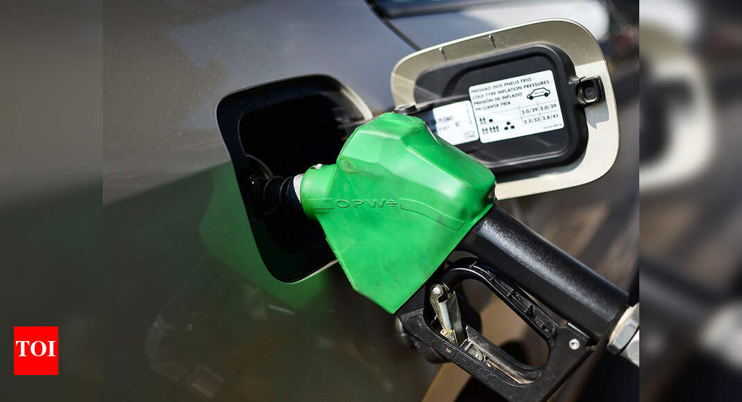 Fuel Scam: Fuel scam: Surprise checks at Gurugram petrol pumps, one ...