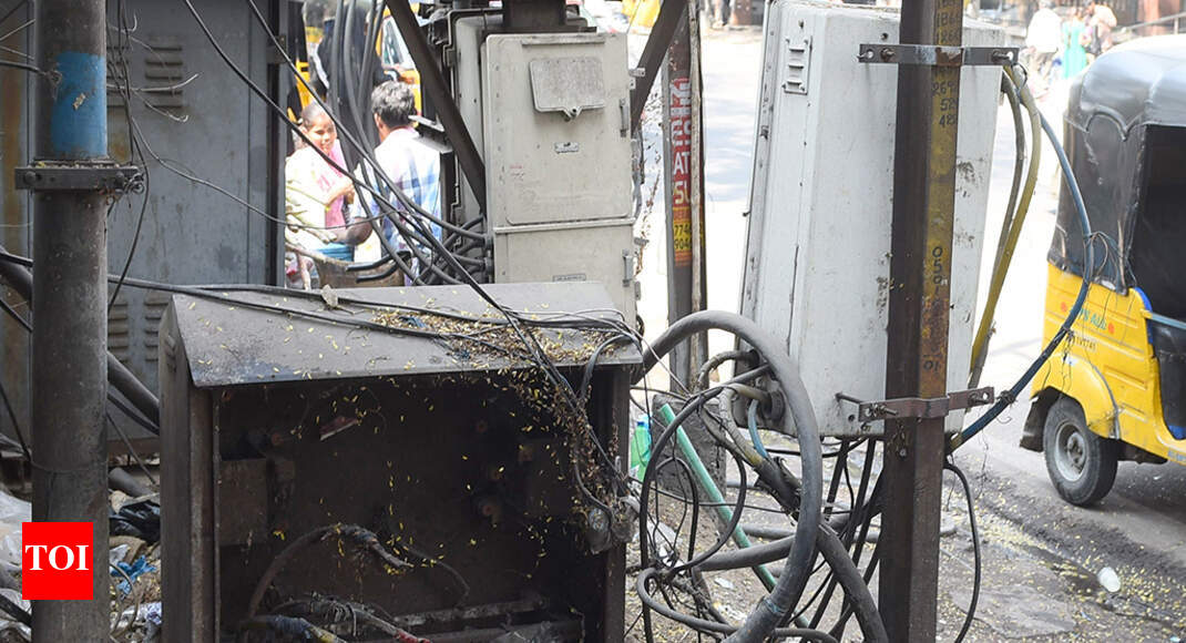 2 injured in transformer blast in Ghaziabad | Noida News - Times of India