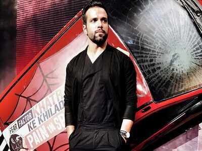 TV is stuck in a vicious circle: Rithvik Dhanjani - Times of India