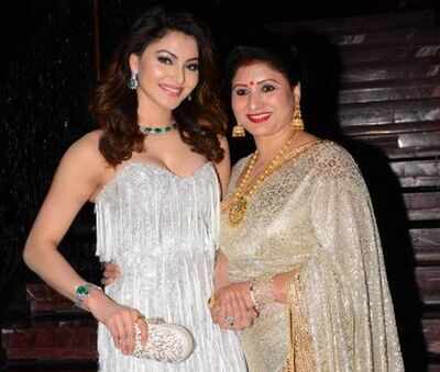 Urvashi Rautela: I have the best mother in the world: Urvashi Rautela ...
