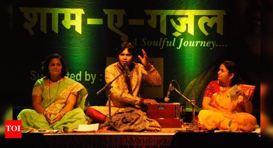 Nagpur Ghazal: Audience soak in melody, poetry at Sham-e-Ghazal ...