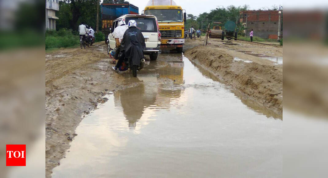 NH-28A turns into pond before work completion | Patna News - Times of India
