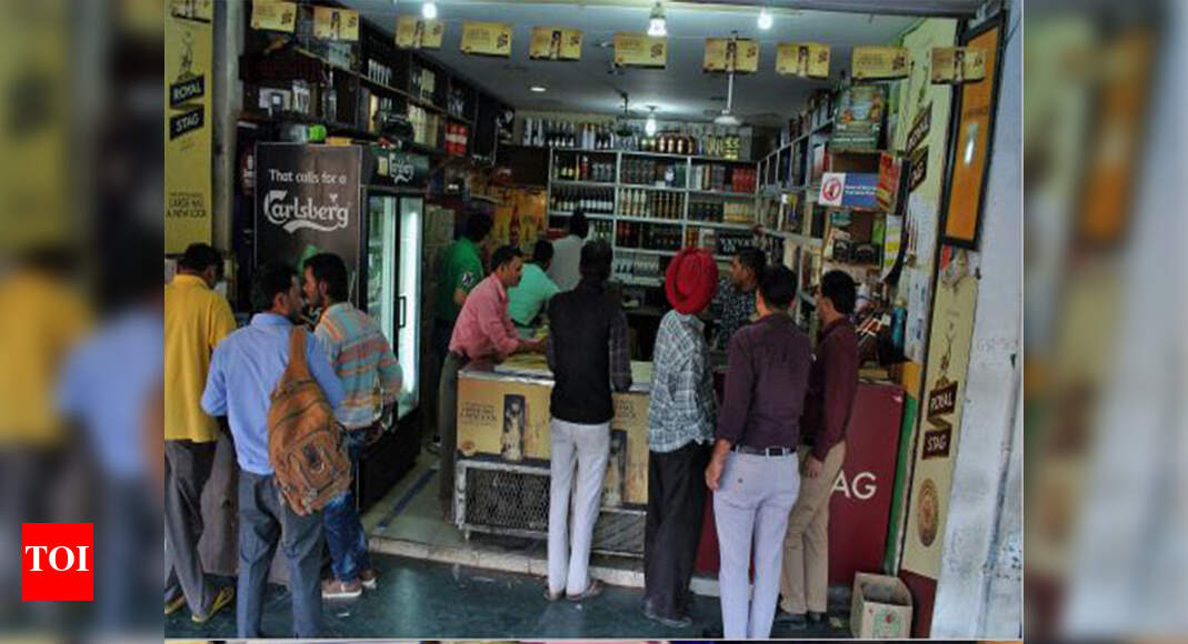Tasmac shop at Singanallur ransacked | Coimbatore News - Times of India