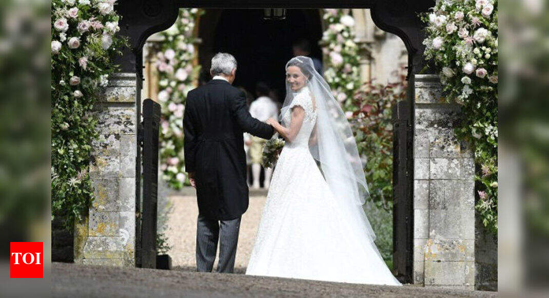 Pippa Middleton looks stunning in her bridal dress - Times of India