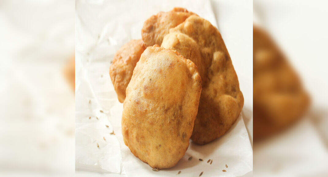 Plain Masala Puri Recipe: How to Make Plain Masala Puri Recipe ...