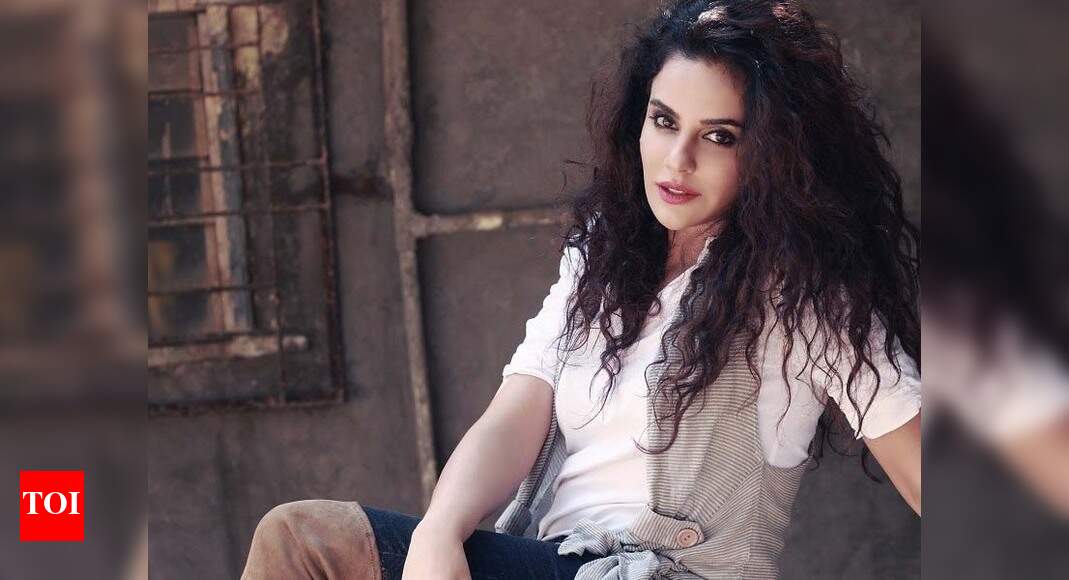 Shooting In Kashmir Was Like A Dream Come True Sara Afreen Khan Times Of India
