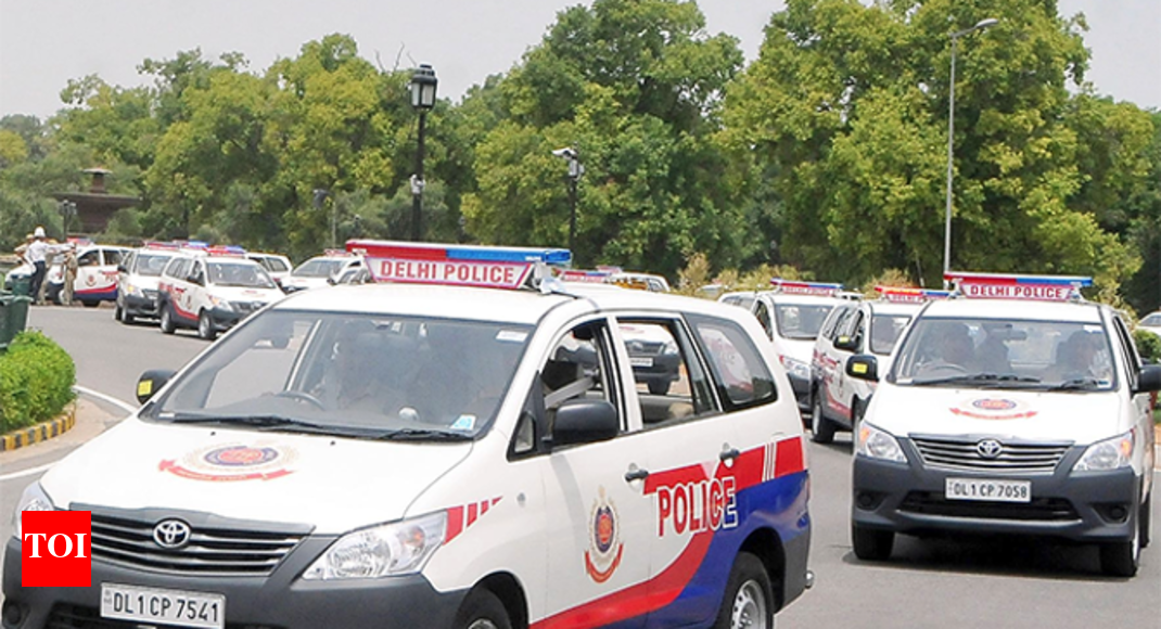 Terror threat: Commandos to man PCR vans | Delhi News - Times of India