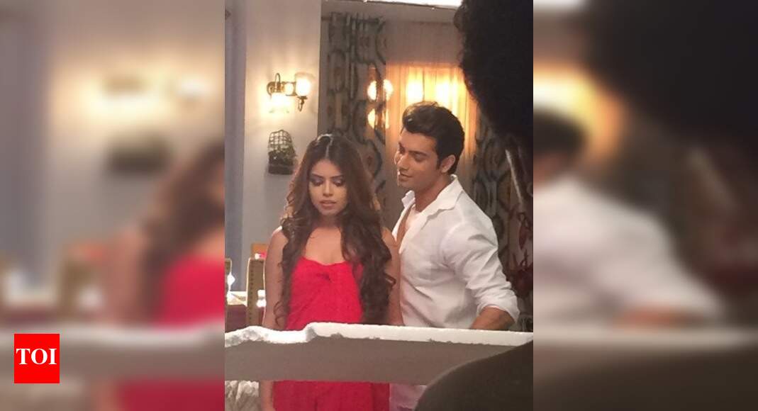 Sharad Malhotra shoots an intimate song with newbie Zoya Chatterjee ...