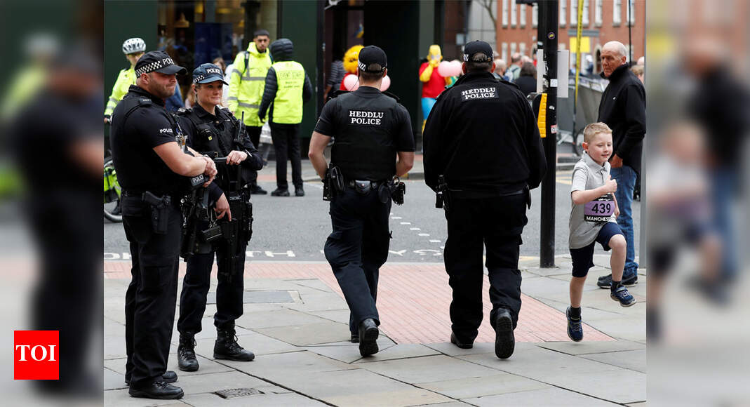 Naveed Yasin: Pakistani-origin doctor racially abused after saving ...