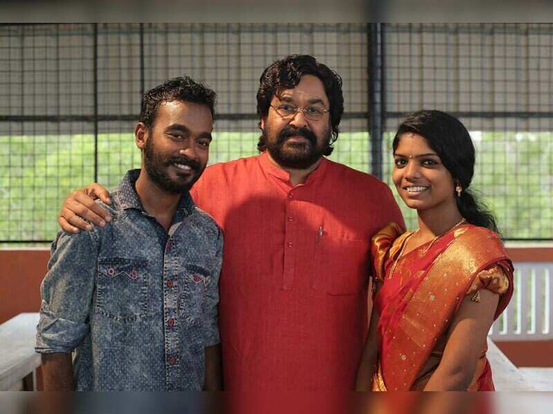 Angamaly Diaries fame Sarath Kumar and wife's picture perfect moment ...