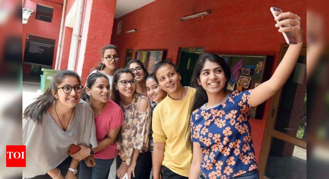 Ranking: HSC Result: Students support board’s no-topper system | Pune ...