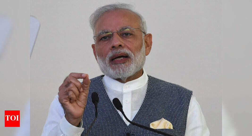 Macron-Modi Meet: PM Modi arrives in France on last leg of 4-nation ...