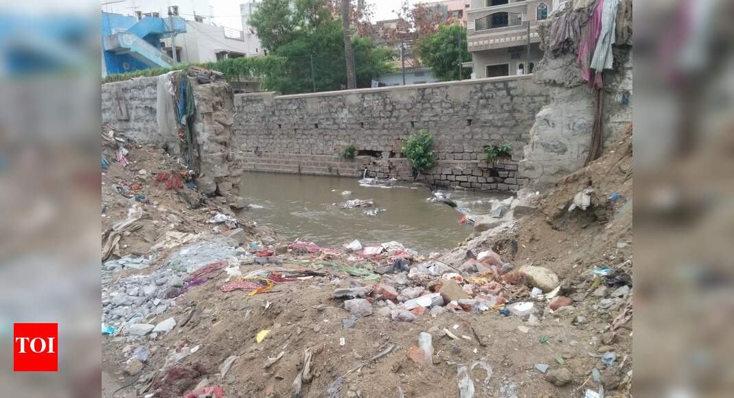 Citizens life at risk due to open Nala. - Times of India