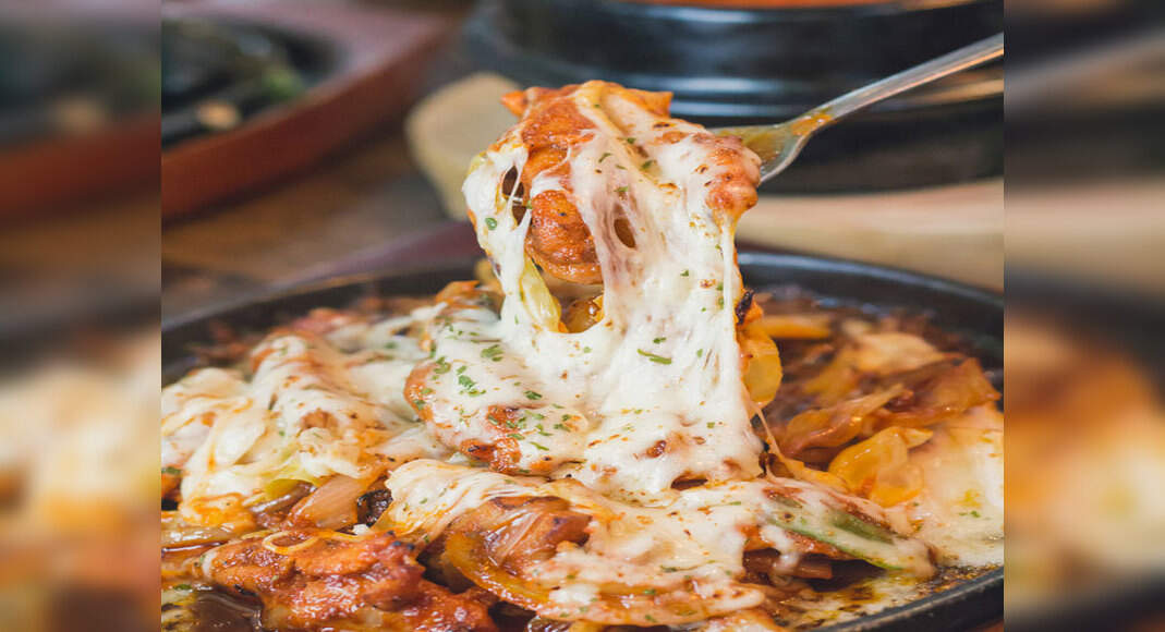 10 heavenly snacks that all cheese lovers must have