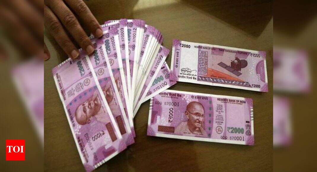Actress held with fake Rs 2,000 notes | Kannada Movie News - Times of India