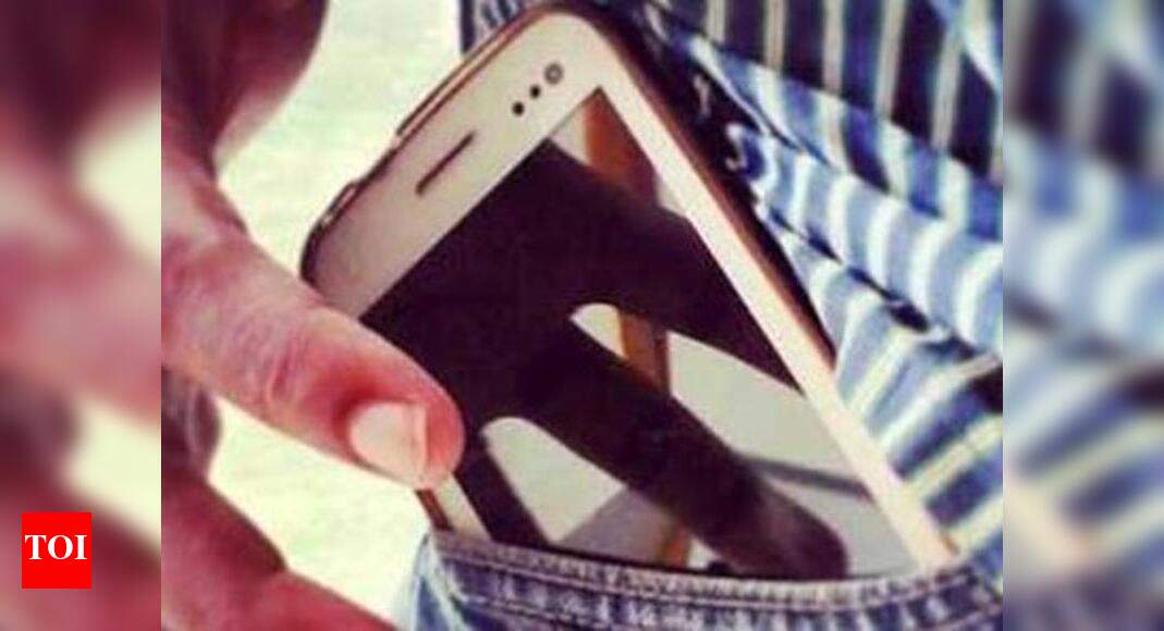 Beware! Mobile snatchers on the prowl | Pune News - Times of India