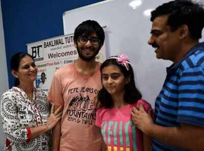 JEE Topper: Avid gamer, Akshat Chugh now eyes seat at IIT Bombay | Pune ...