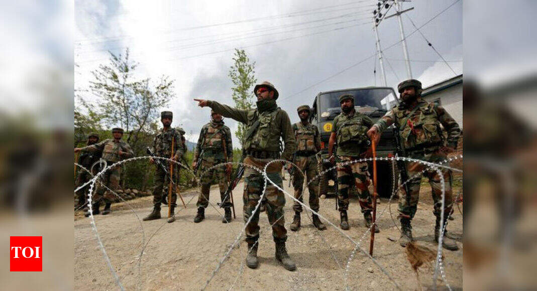Handwara: Two arrested, Hizb module busted in Handwara | India News ... Handwara: Two arrested, Hizb module busted in Handwara | India News ...