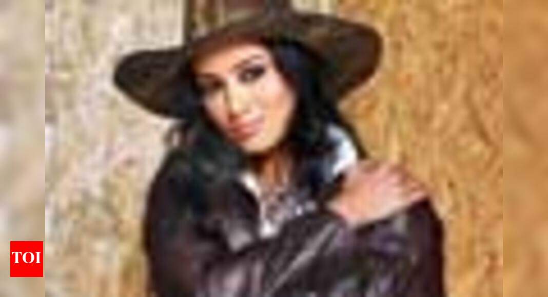 Pallavi wants different roles - Times of India