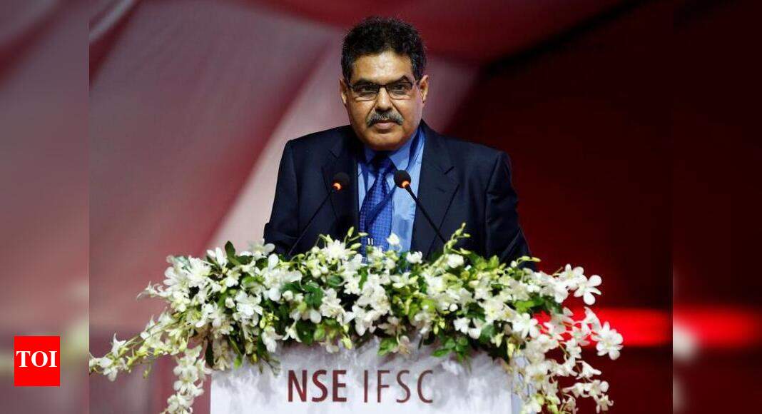 Sebi chief, brokers look at expanding investor base - Times of India