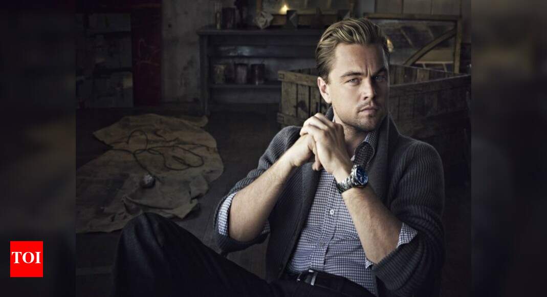 Leonardo DiCaprio hands over Brando's Oscar and other artefact to US ...