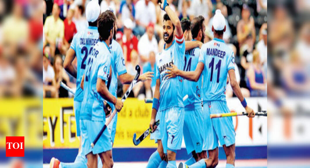 Fans take guard for super Sunday clash with prayers on lips at Palkhi ...