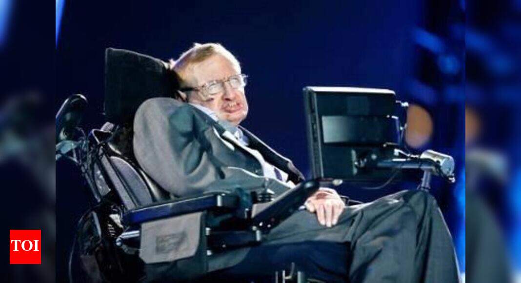 Stephen Hawking urges Moon landing by 2020 to 'elevate humanity ...