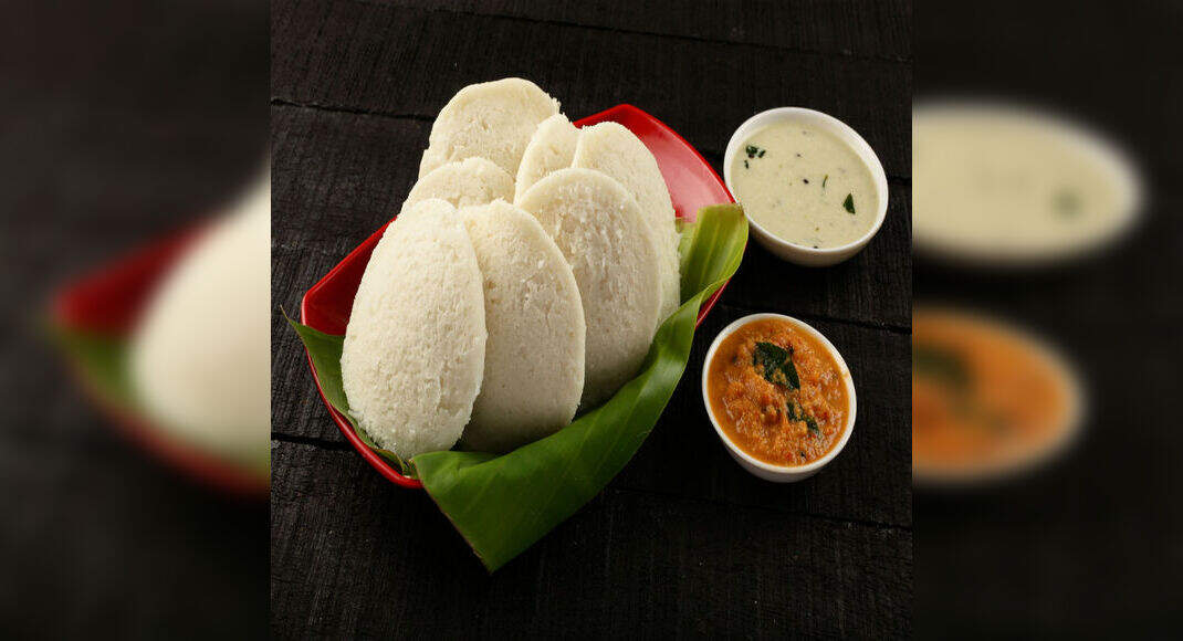 Sooji Idli Recipe: How to make Sooji Idli Recipe at Home | Homemade ...