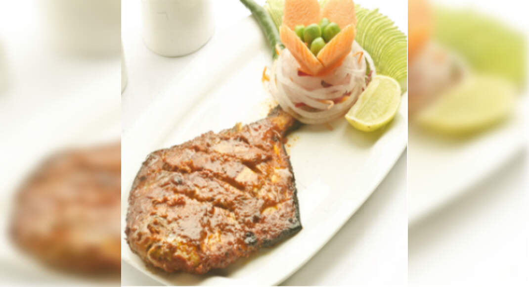 Green Masala Pomfret Fry Recipe: How to Make Green Masala Pomfret Fry ...