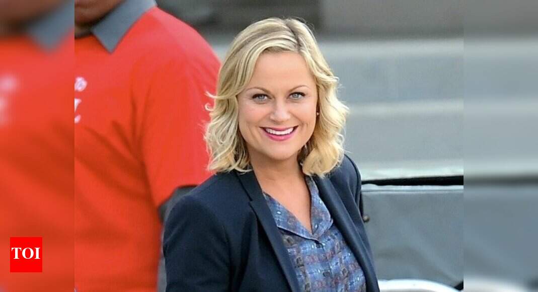 Amy Poehler is an old-school parent | English Movie News - Times of India