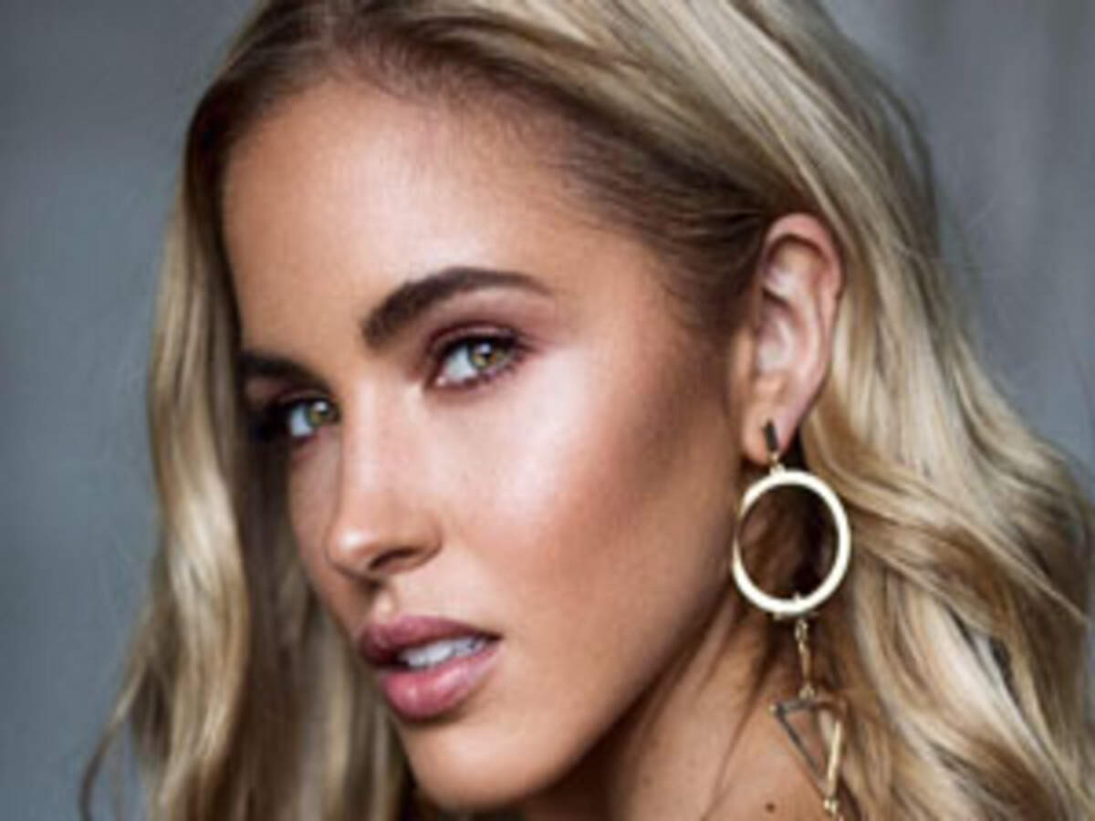 Olivia Rogers crowned Miss Universe Australia 2017