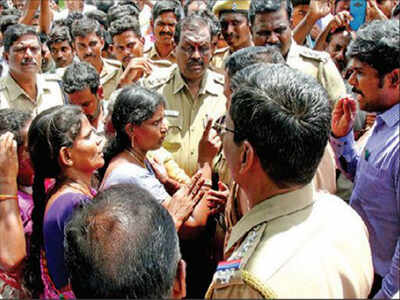 Leakage in ONGC pipe sparks protest | Chennai News - Times of India