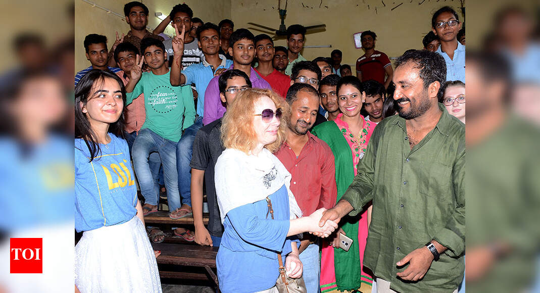 Super 30 students may pursue studies in Russia | Patna News - Times of ...