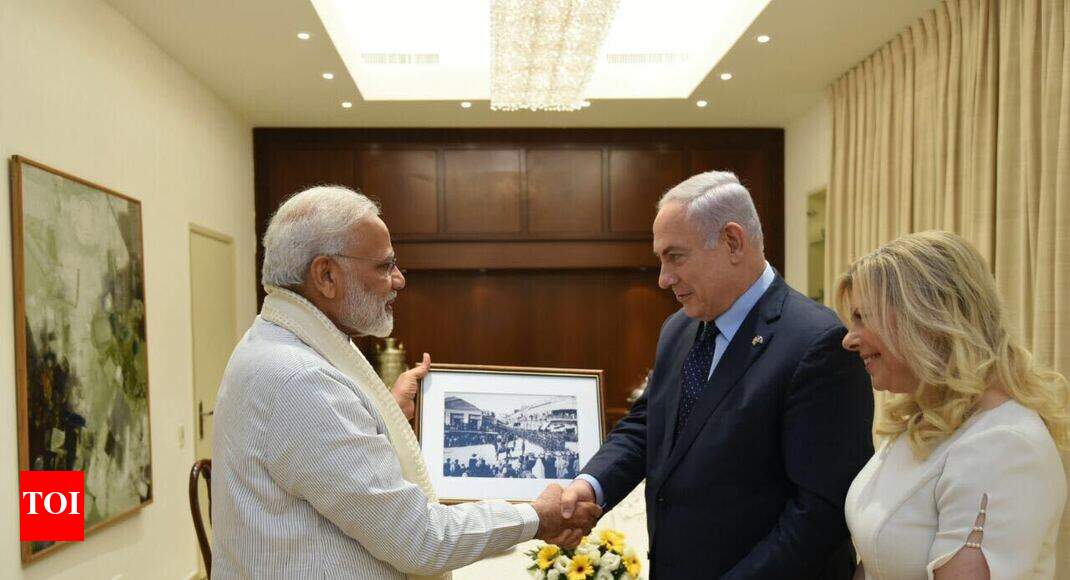 Modi in Israel: Netanyahu, wife host PM Modi for a 3-hour dinner ...