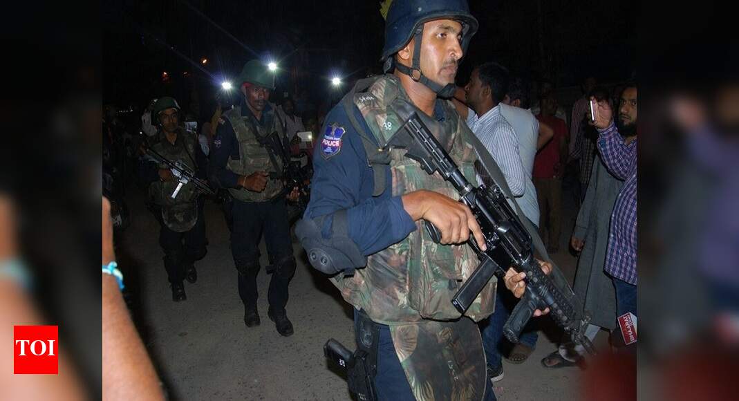 Hundreds of ‘octopus’ commandos; a 6-hour long manhunt for armed ...