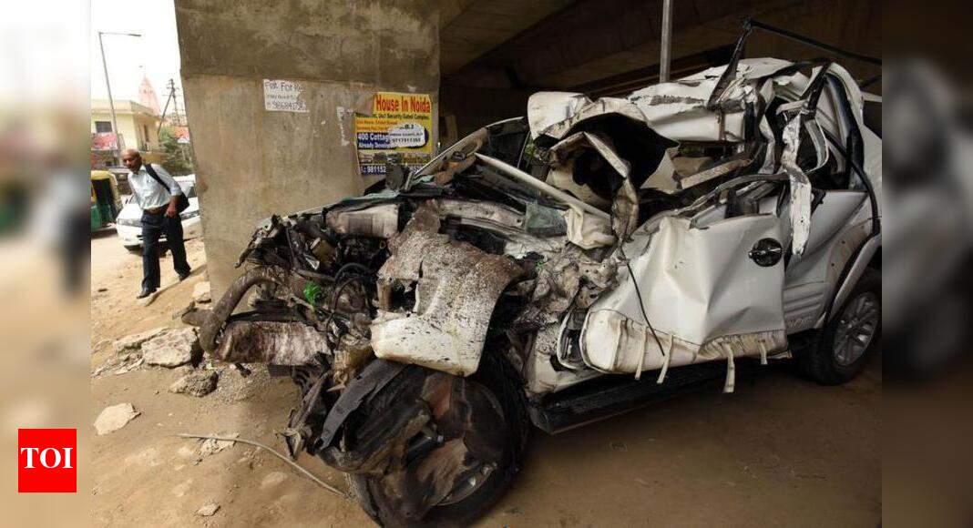 Second accident on elevated road in 2 days | Noida News - Times of India