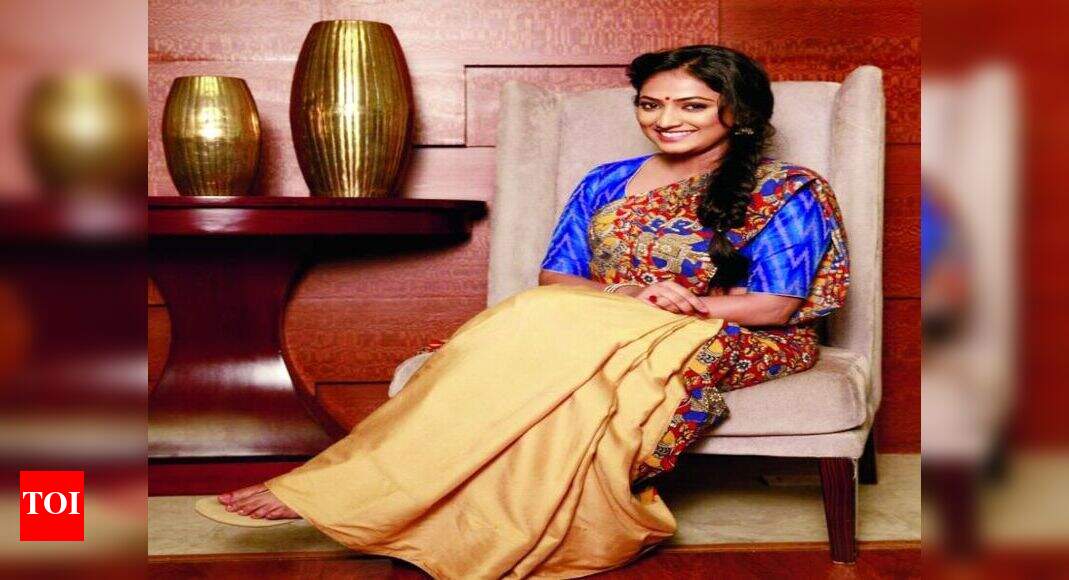 Is Hariprriya doing a Neelambari in Samhaara? | Kannada Movie News ...