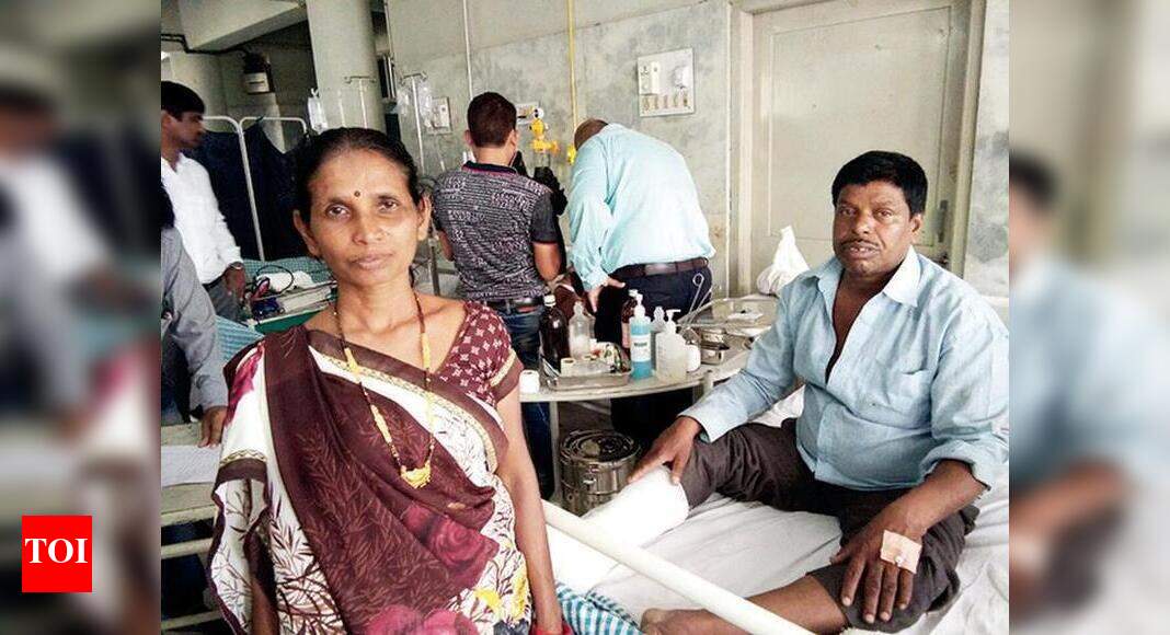 Stones were pelted at bus from Umreth too | Vadodara News - Times of India