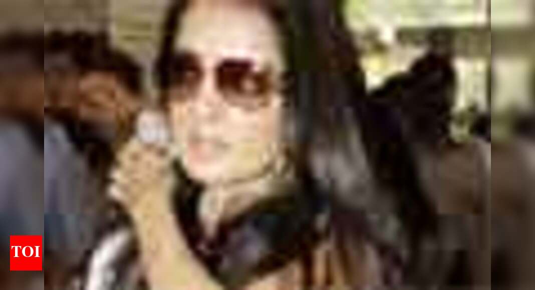 The bomb that panicked Celina | Hindi Movie News - The Times of India